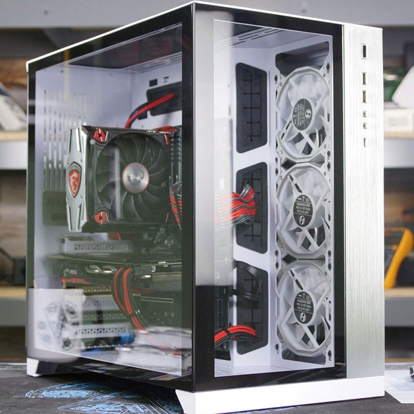 מארז Lian Li 011 Dynamic White